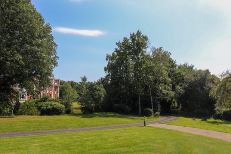 Hilton Hall – Serviced Offices, Meeting Rooms and Virtual Mailboxes